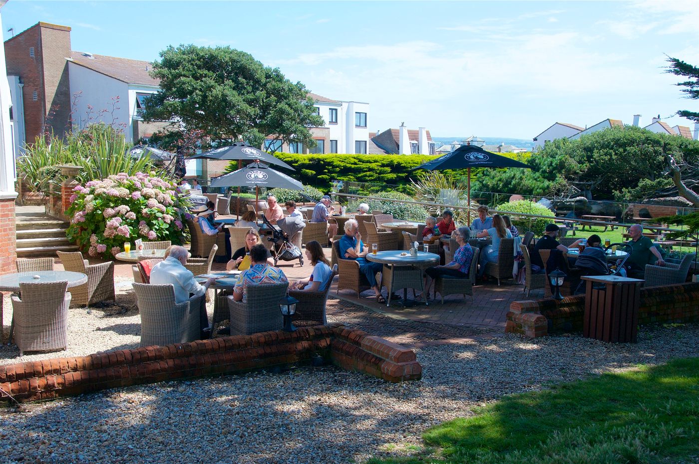 The Beach House | Stunning pub with rooms in Milford on Sea